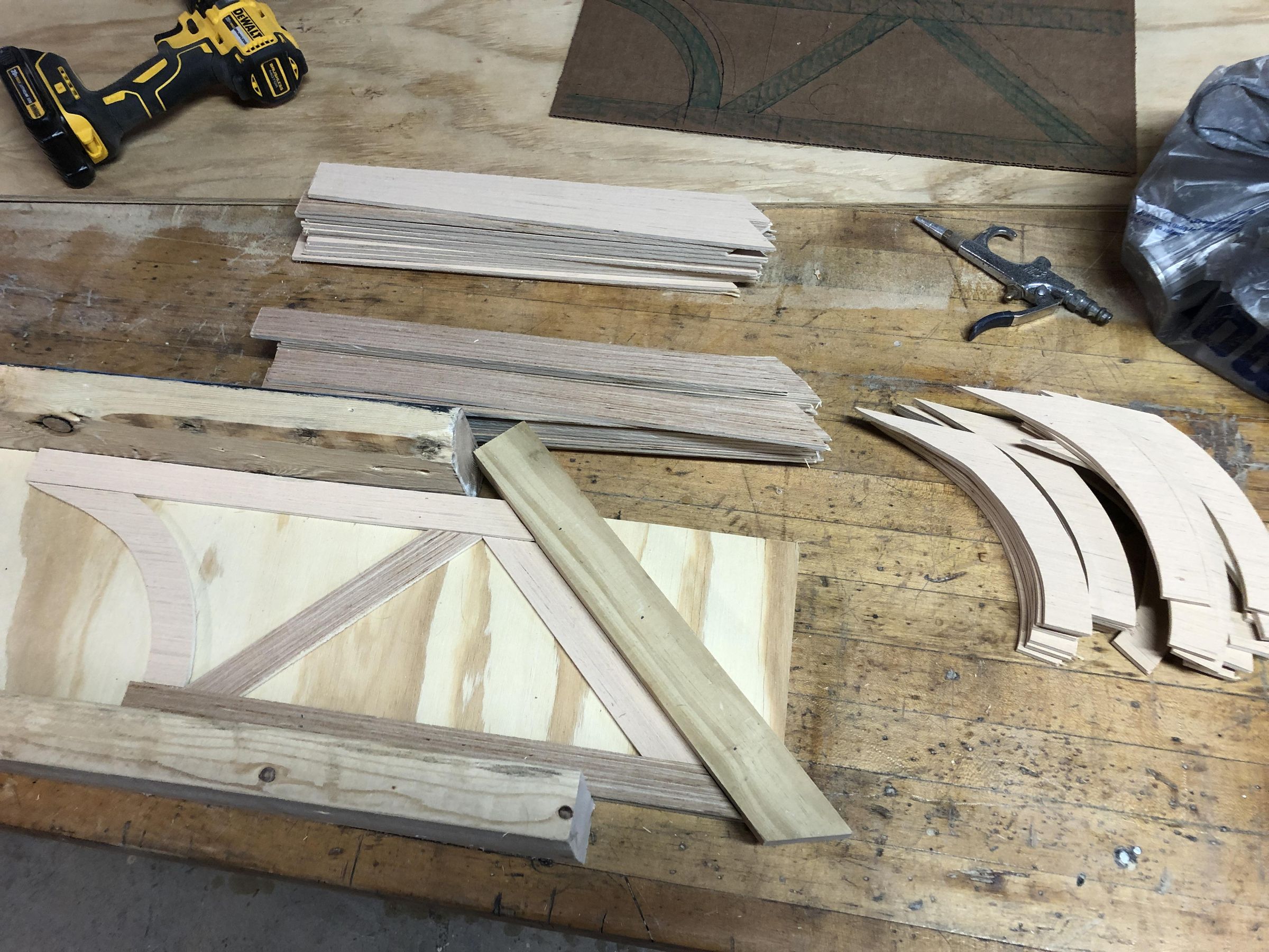 Faux Art Deco Steel Beams : 8 Steps (with Pictures) - Instructables