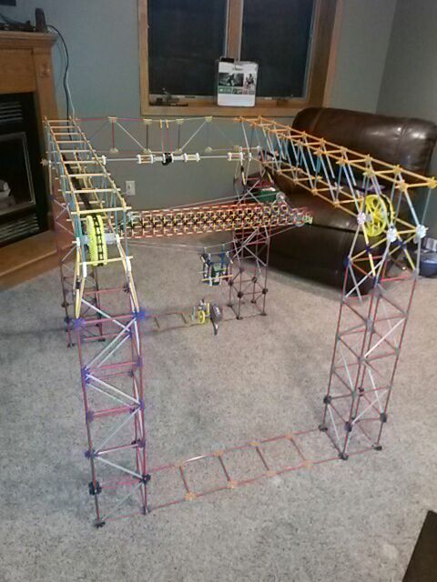 knex crawler crane DIY Project to Discover - FindingDIY