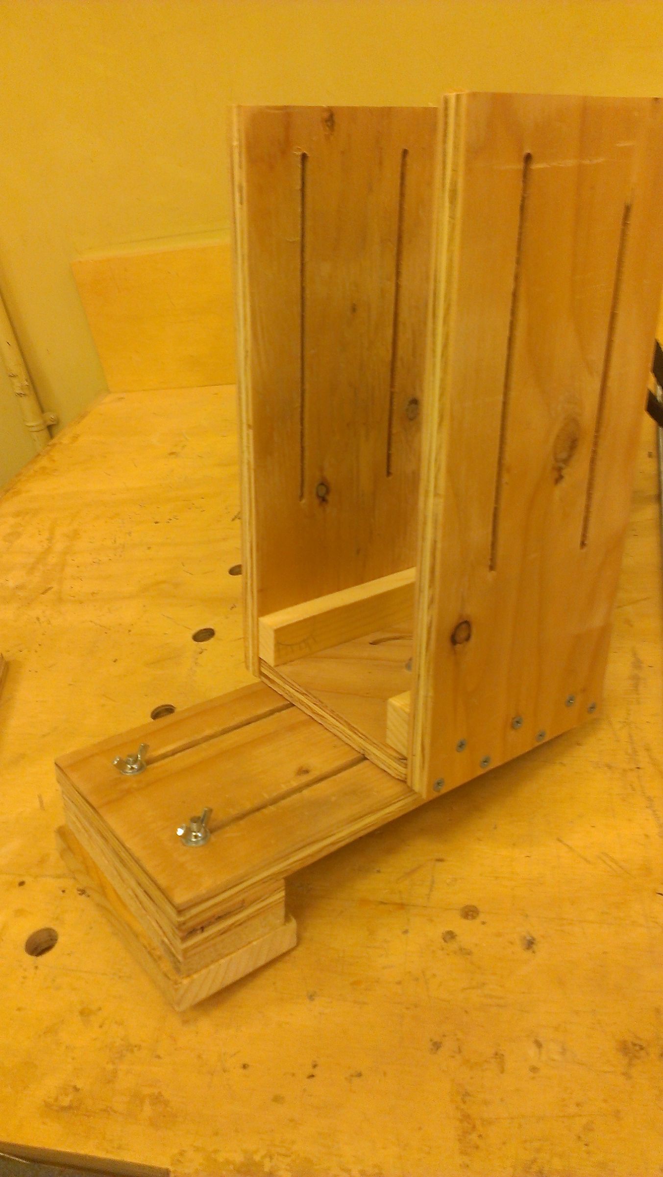 Router Jig for Flutes on Wood Lathe : 4 Steps (with Pictures ...