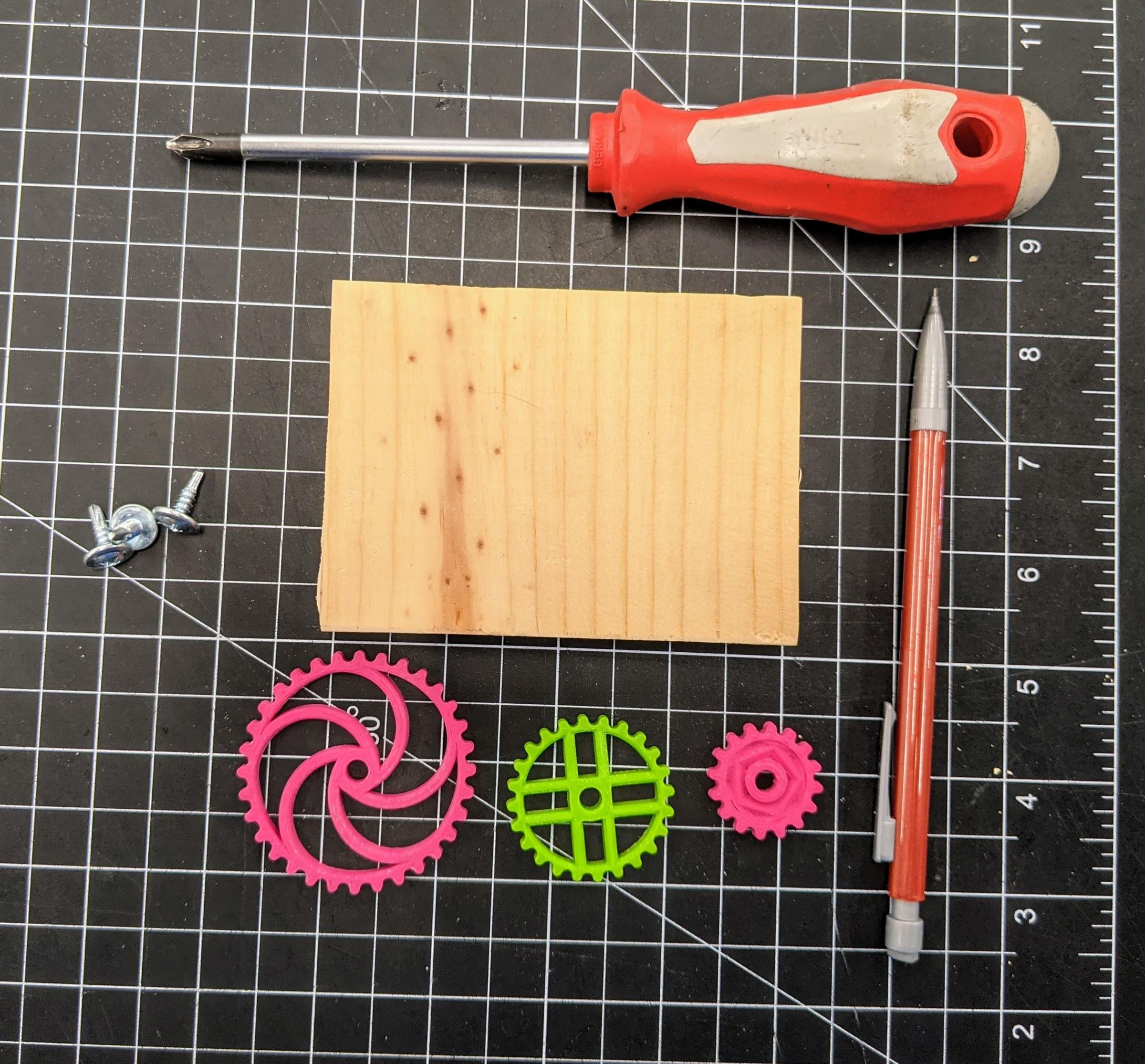 Exploring Gears : 4 Steps (with Pictures) - Instructables