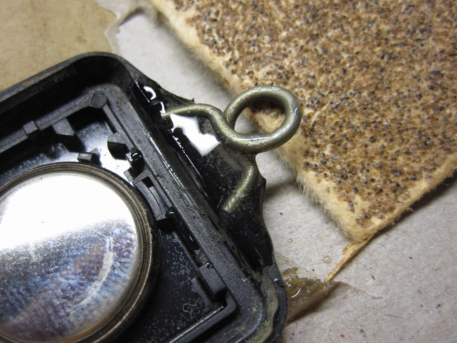 Repair a Broken Key Attachment on a Remote Entry Keyfob : 10 Steps ...