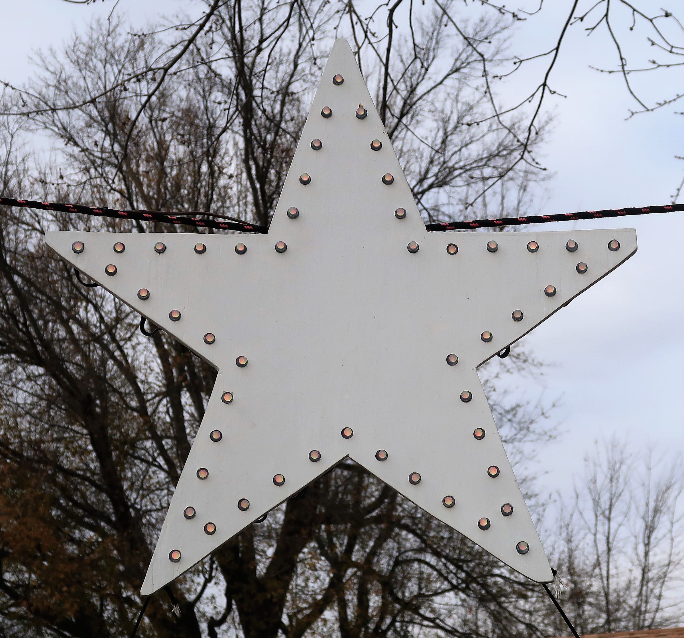 A Christmas Star With Programmable LEDs : 7 Steps - Instructables