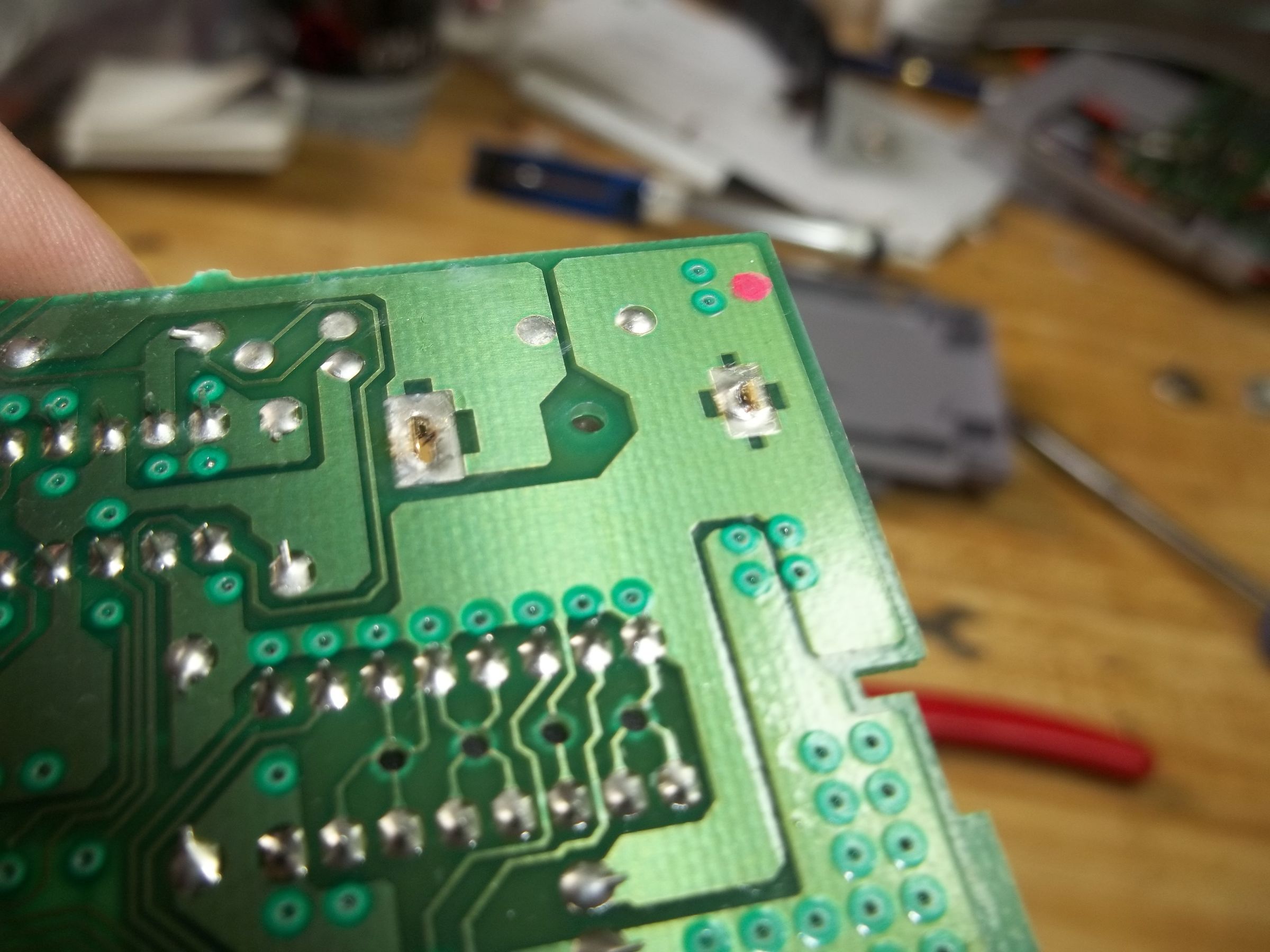 Replacing a CR2032 Snes Cart Battery : 5 Steps (with Pictures ...