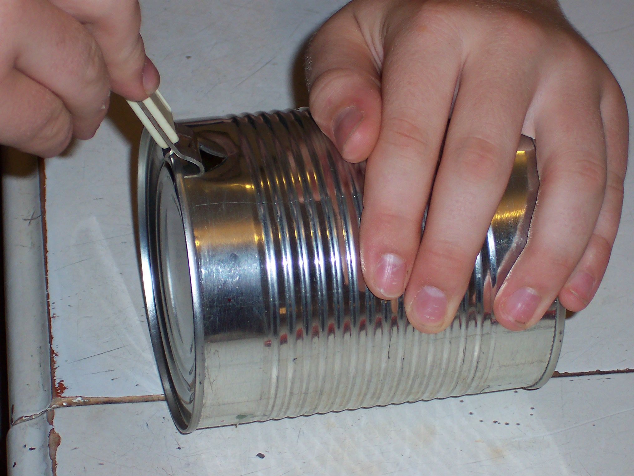 Tin Can Sterno Stove : 8 Steps - Instructables