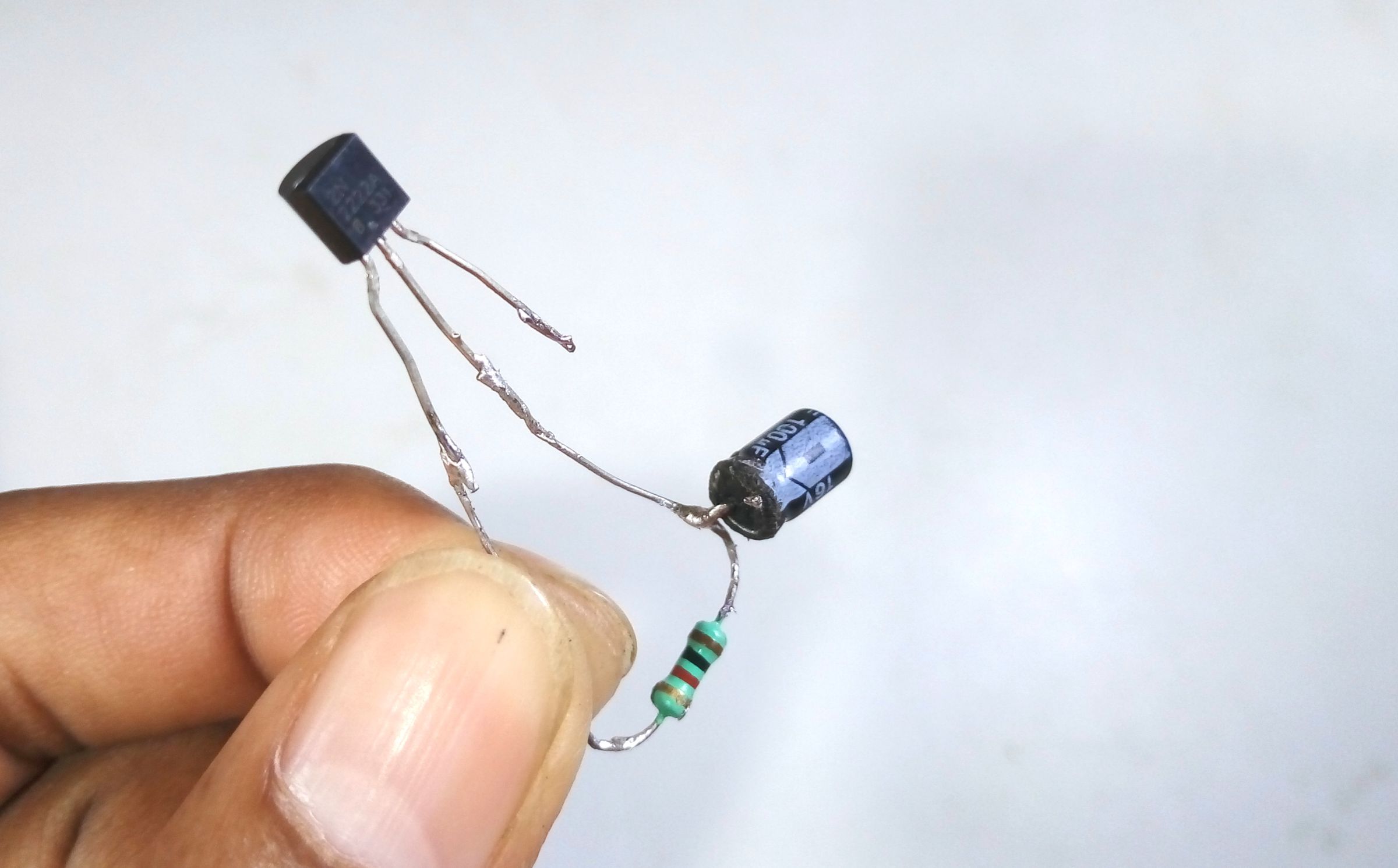 2222A Transistor Amplifier : 7 Steps - Instructables