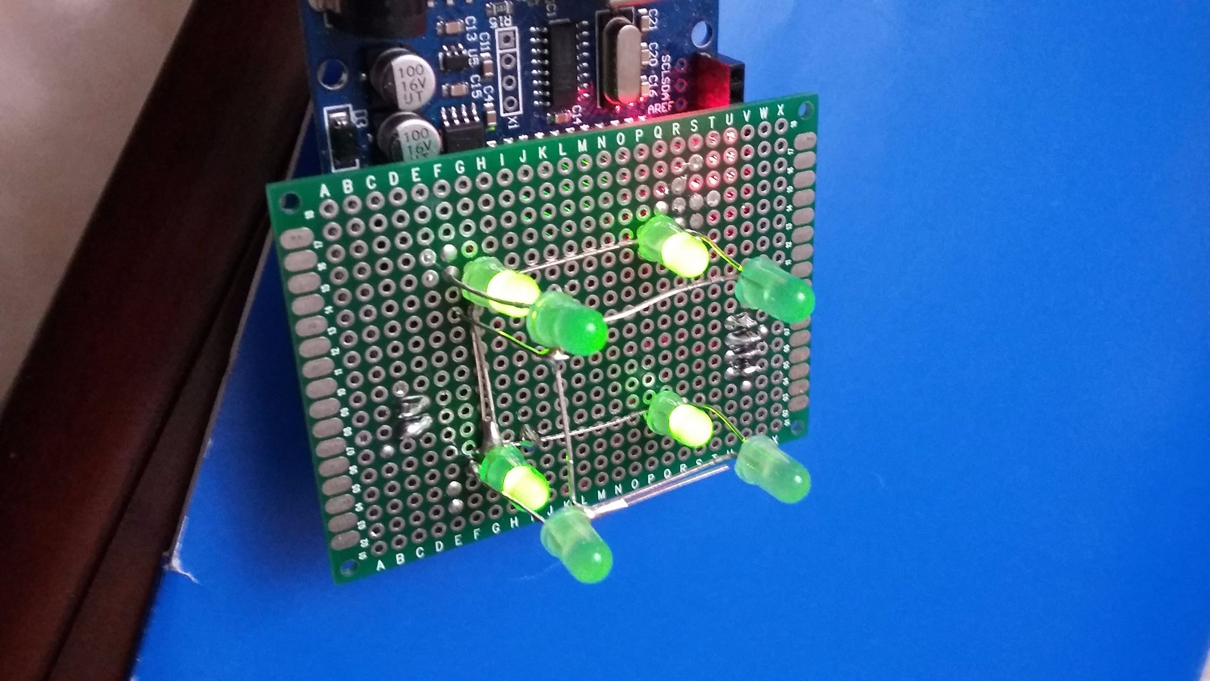 A Simple LED Cube 2X2X2 : 4 Steps (with Pictures) - Instructables