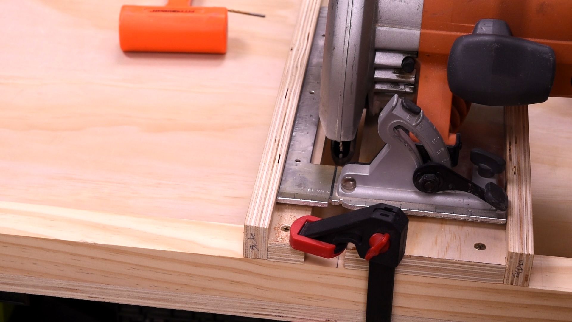 MAX CUT 2 Circular Saw Crosscut & Miter Jig : 11 Steps (with Pictures ...
