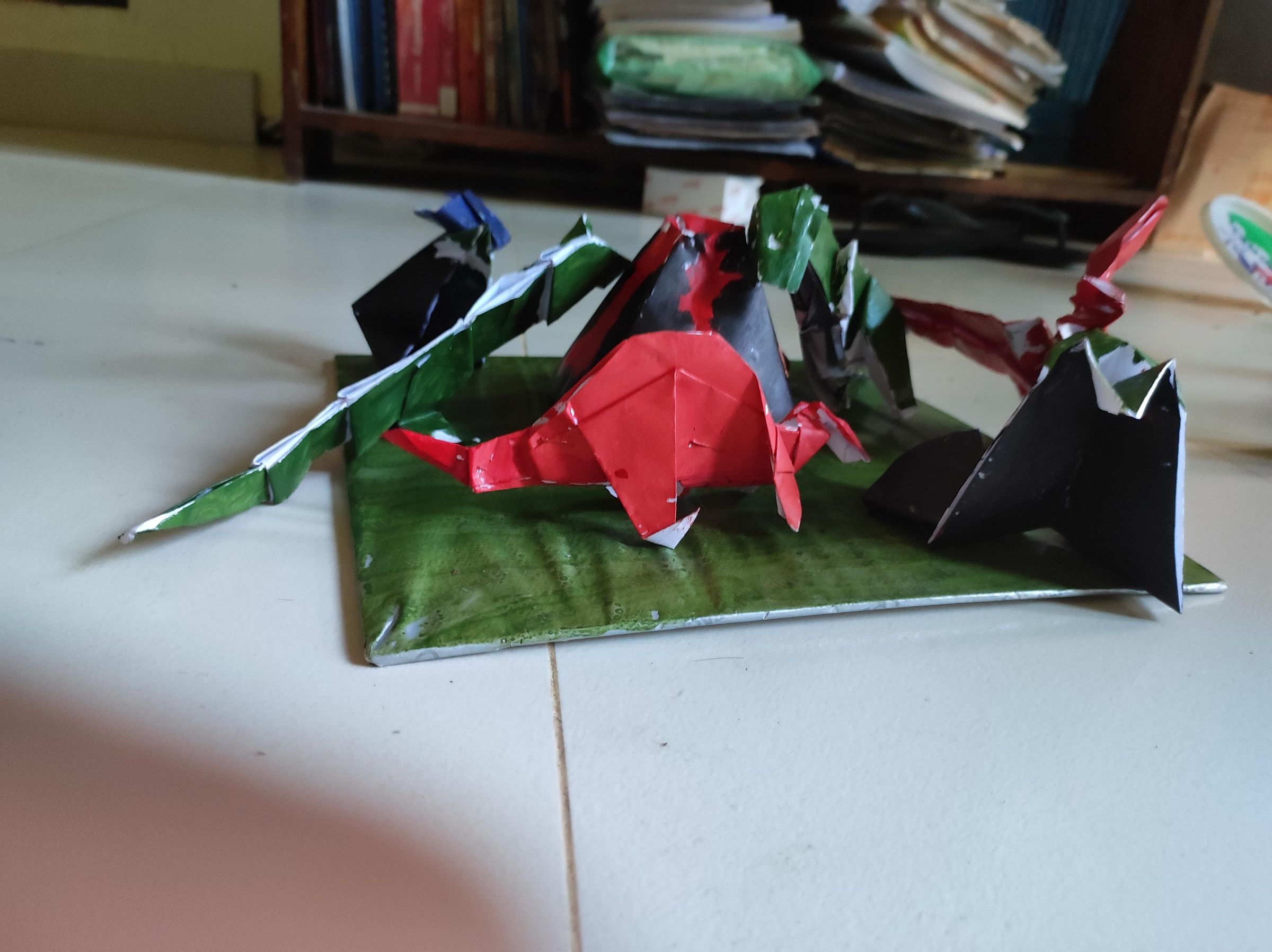 Origami Jurassic Park : 7 Steps - Instructables