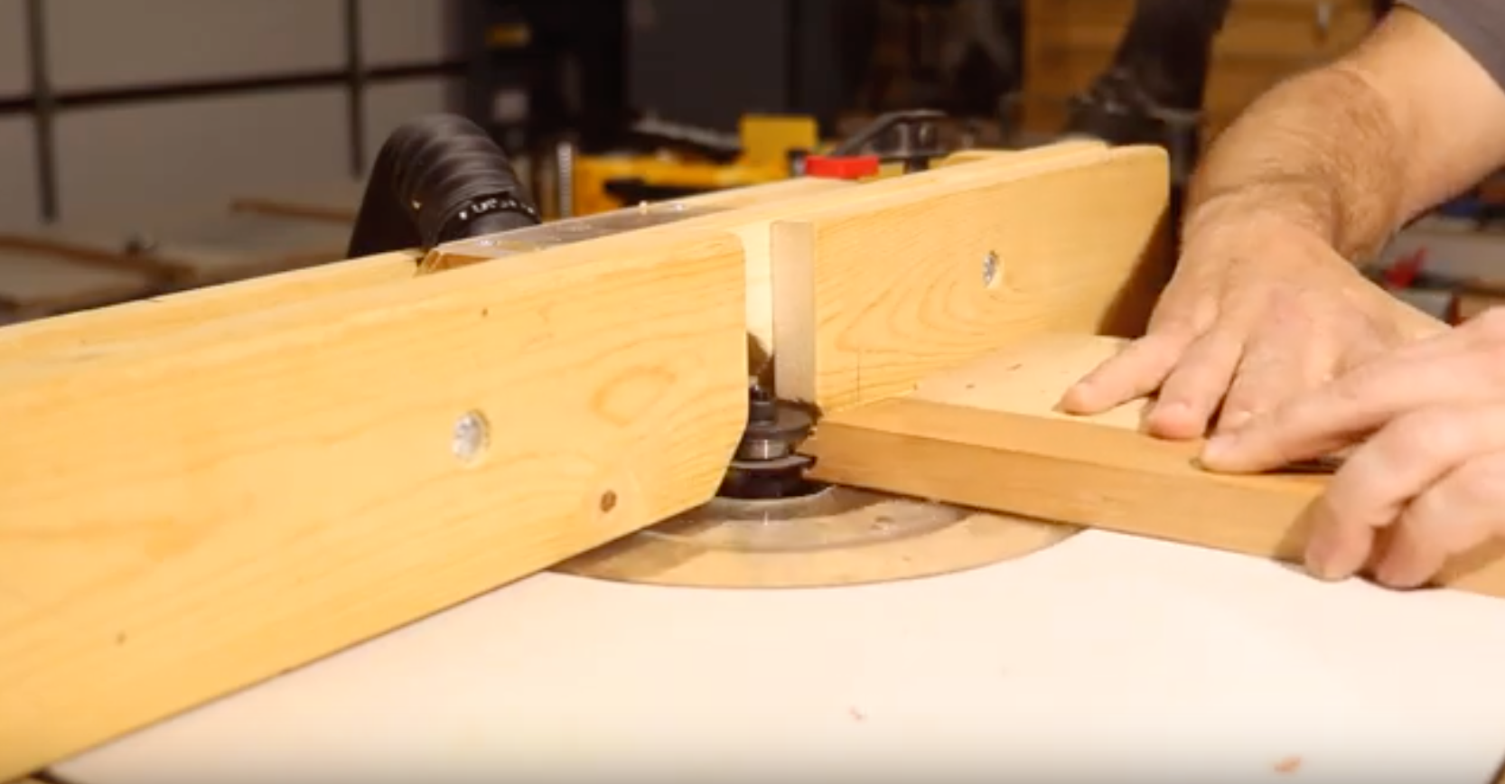 DIY Wall Mount Display Cabinet - Free Plans! : 7 Steps - Instructables