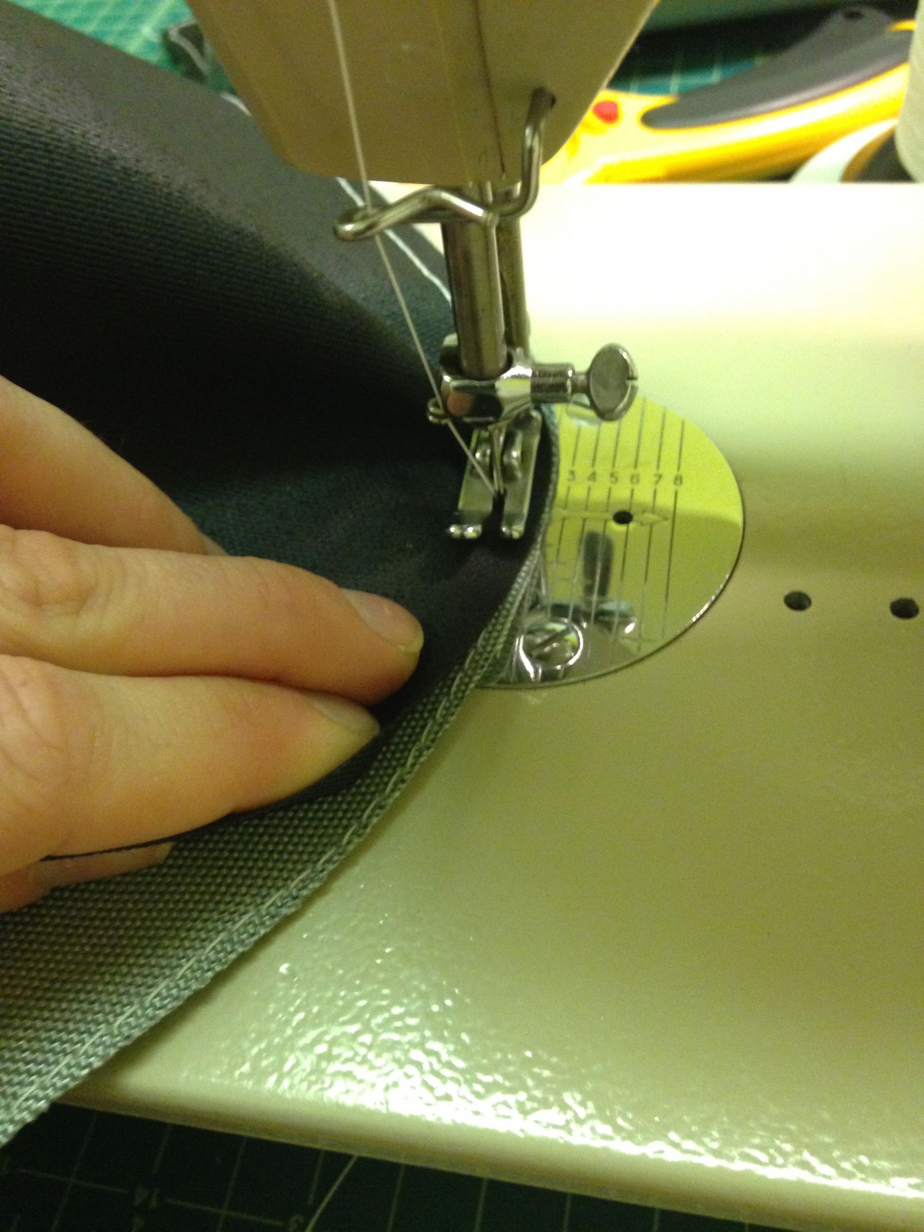 Bike Pannier From Scratch Using a Home Sewing Machine : 14 Steps (with ...