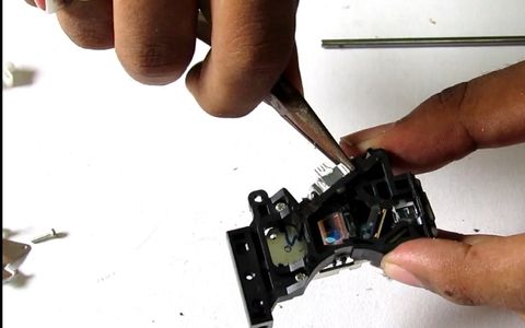 How to Salvage a DVD Drive for Free Parts : 7 Steps (with Pictures ...