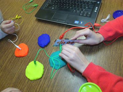 Simon Says With Play-Doh - Makey Makey : 3 Steps - Instructables