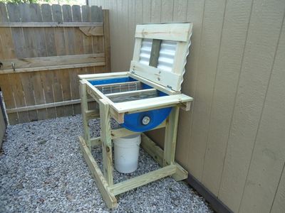 Triple Bin Worm Composter - Vermicompost : 22 Steps (with Pictures) - Instructables
