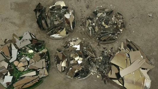 Broken Mirror Art! : 4 Steps (with Pictures) - Instructables