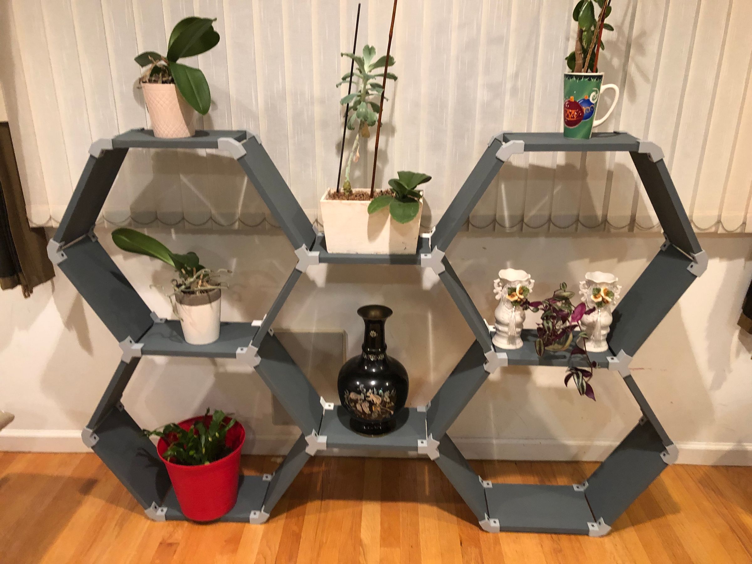 Custom Hexagon Shelves Using 3D Printing : 6 Steps (with Pictures ...