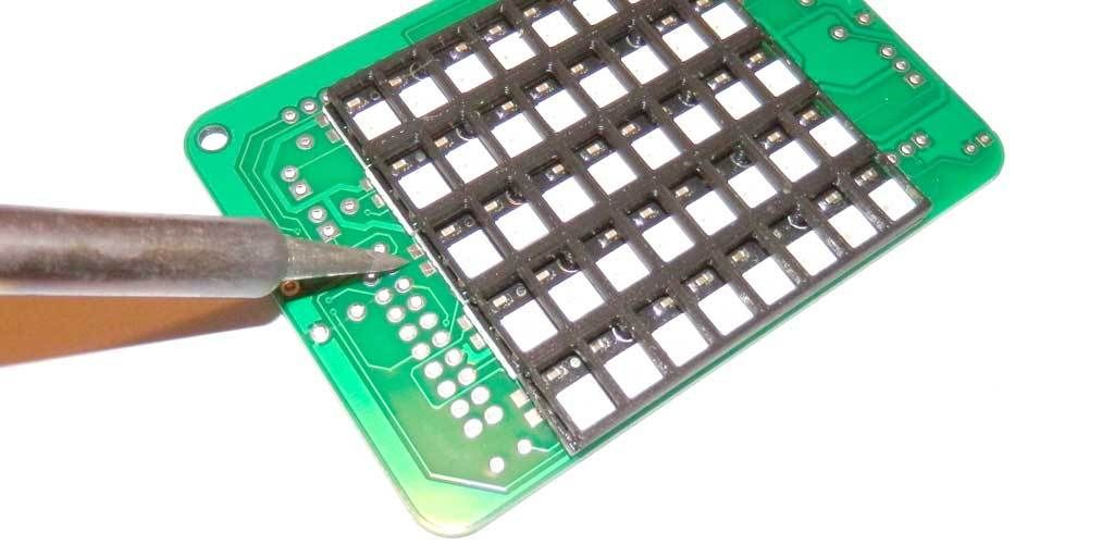 (CRC)bit , Open Microbit-like Badge | Trybotics