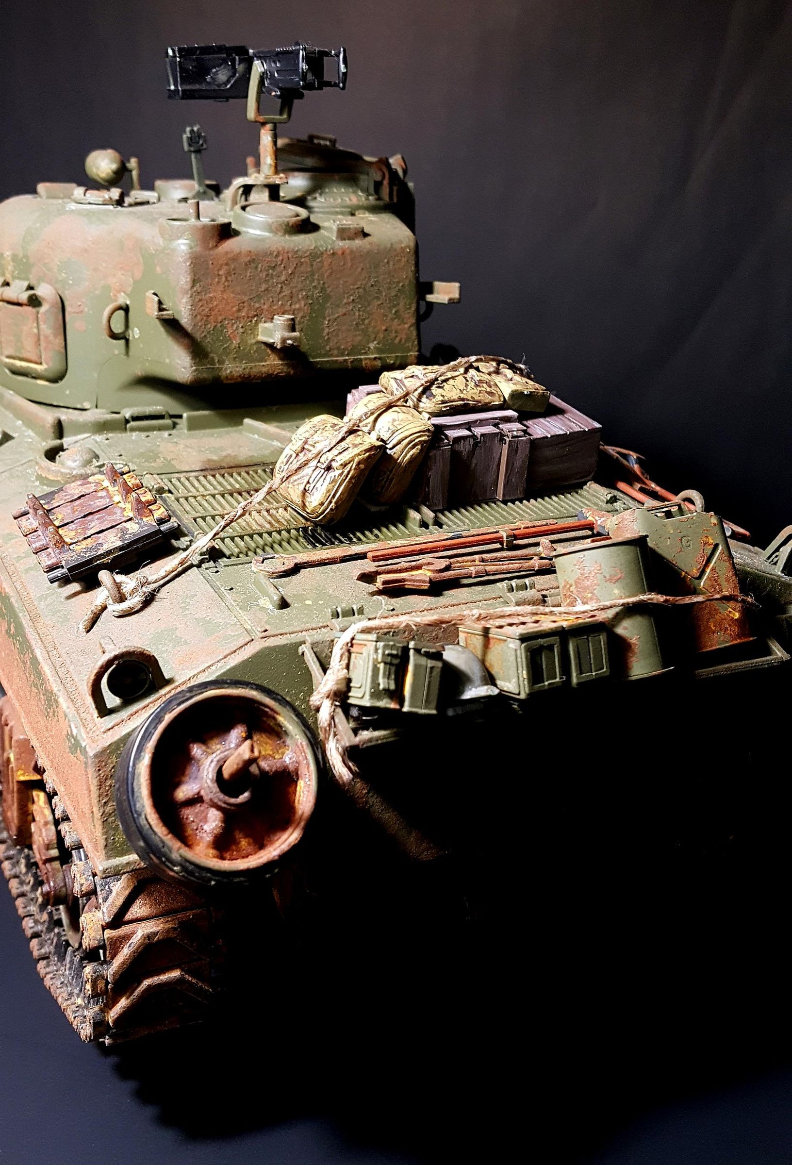Weathering Sherman Rc Tank : 3 Steps - Instructables