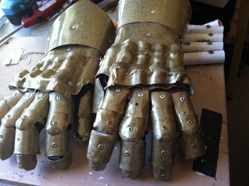Pretty Easy Armor Gauntlets Out of Thermoplastic : 5 Steps - Instructables