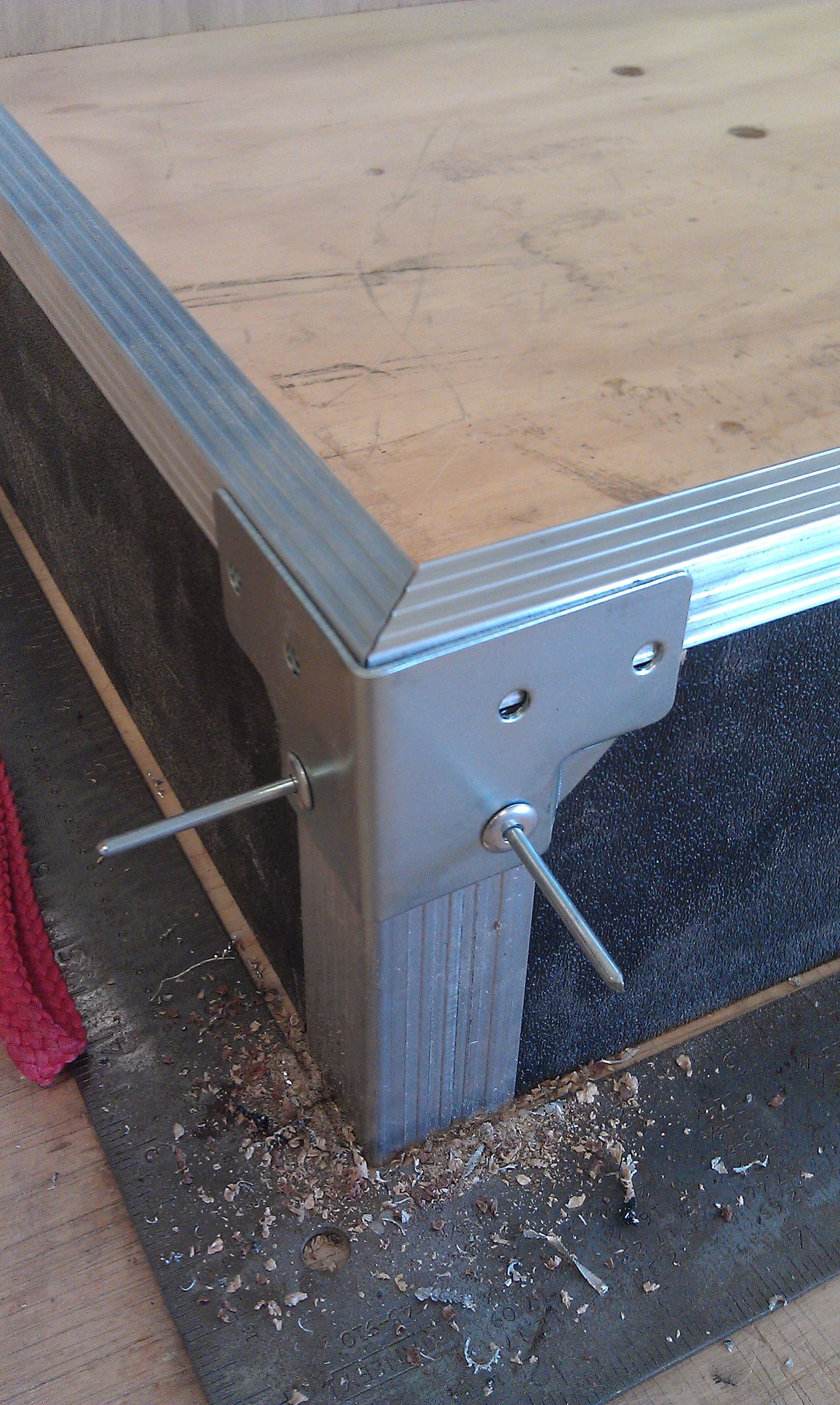 Road Case : 8 Steps - Instructables