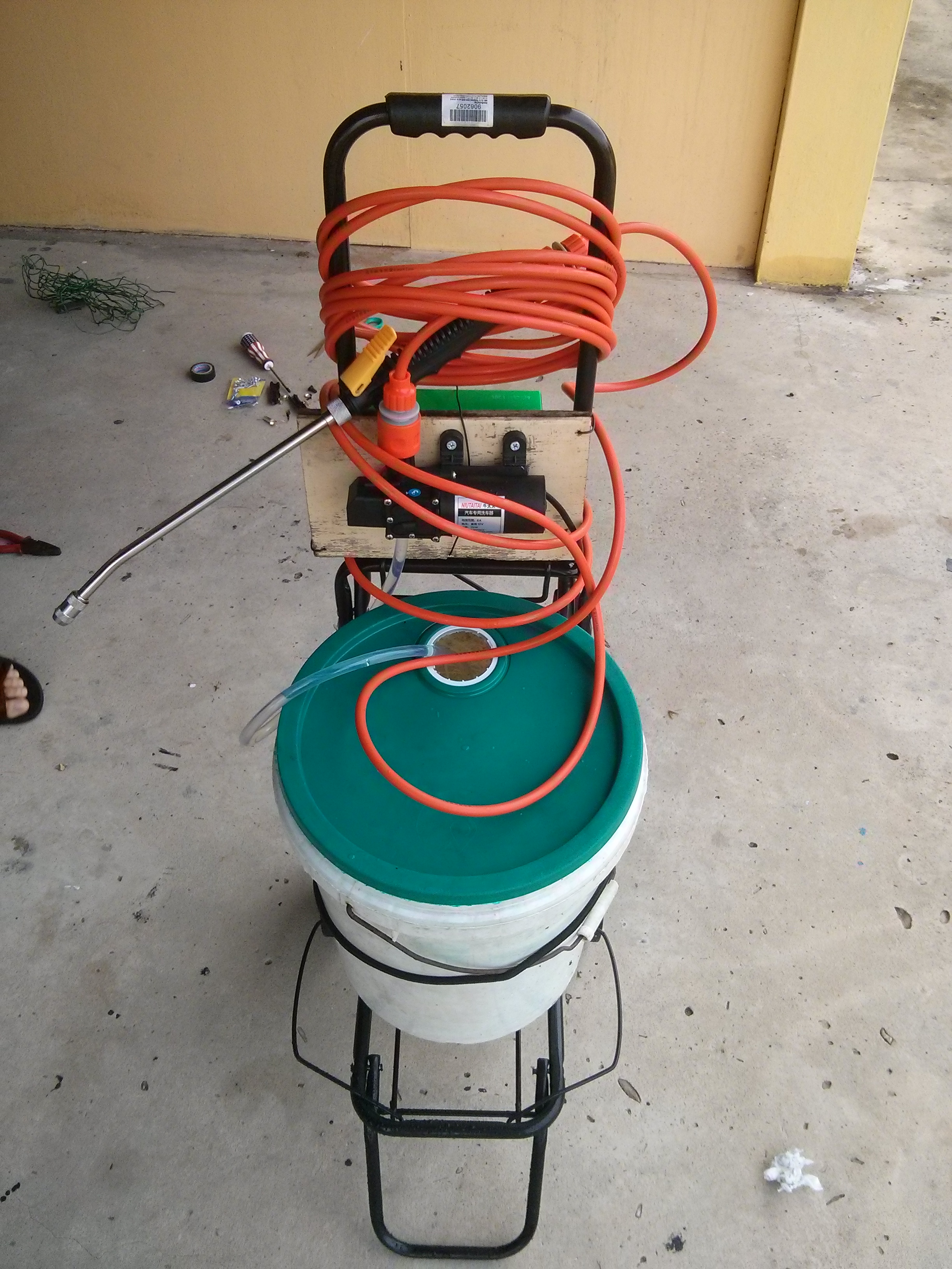 DIY Electric Sprayer Tank : 3 Steps - Instructables