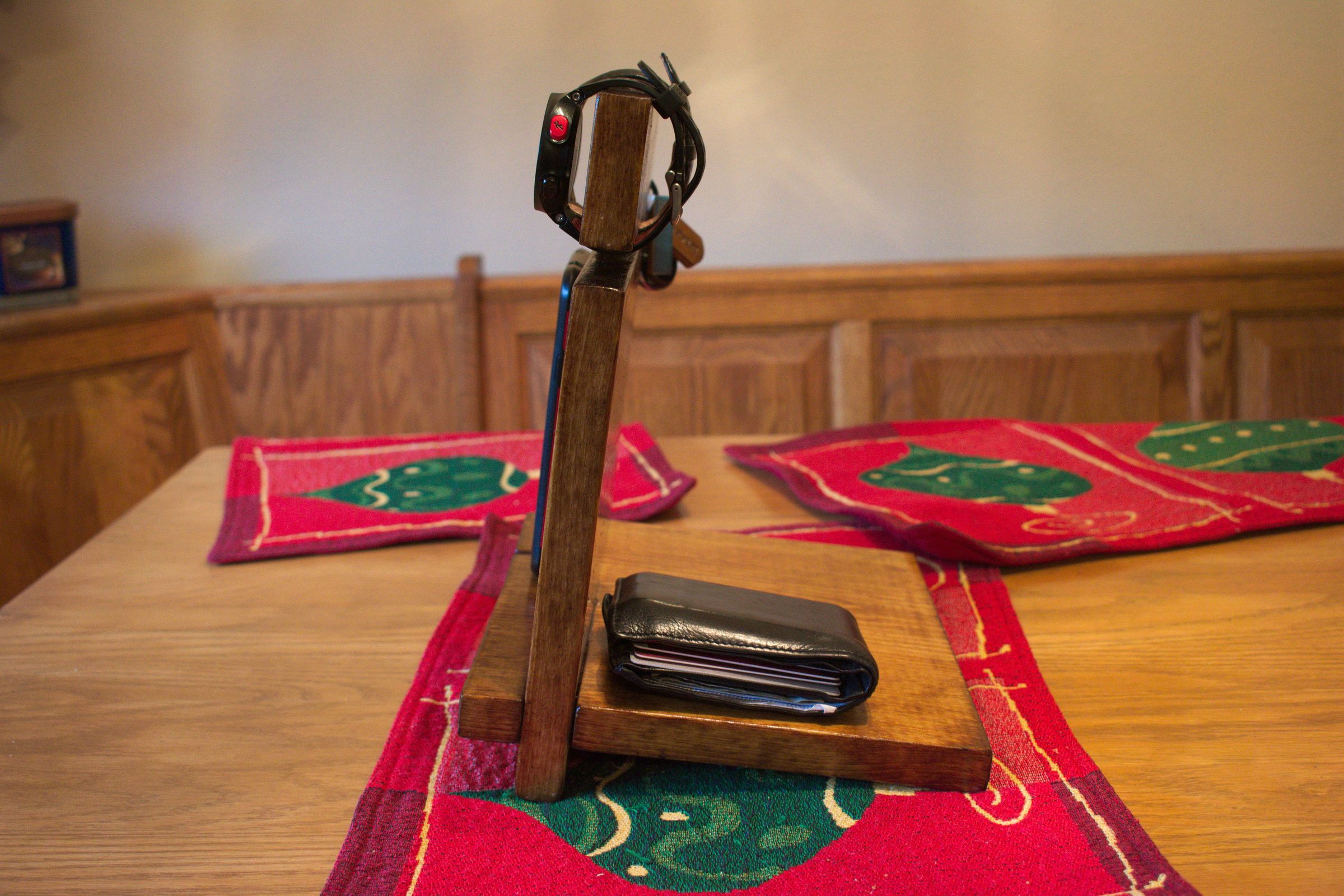 Minimalist Docking Station : 10 Steps (with Pictures) - Instructables