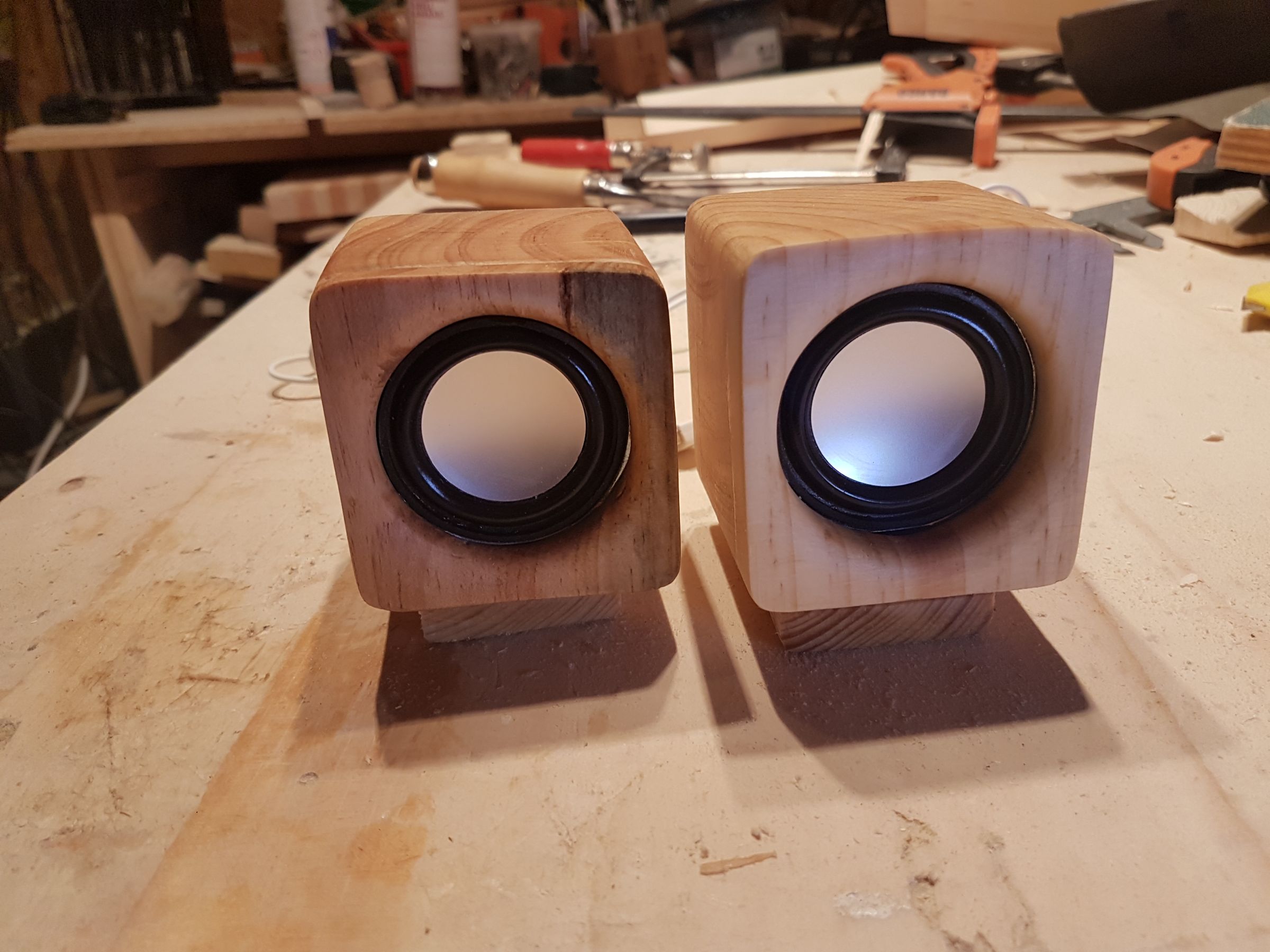 Pallet Wood Mini Speakers : 8 Steps (with Pictures) - Instructables