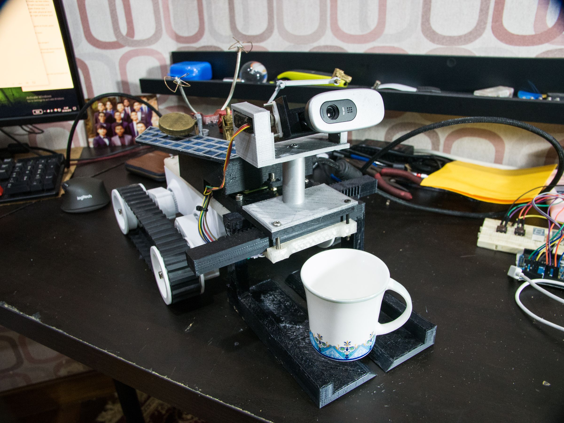 Personal Assistant Robot (Finds Objects and Follows You) Ft. Raspberry ...
