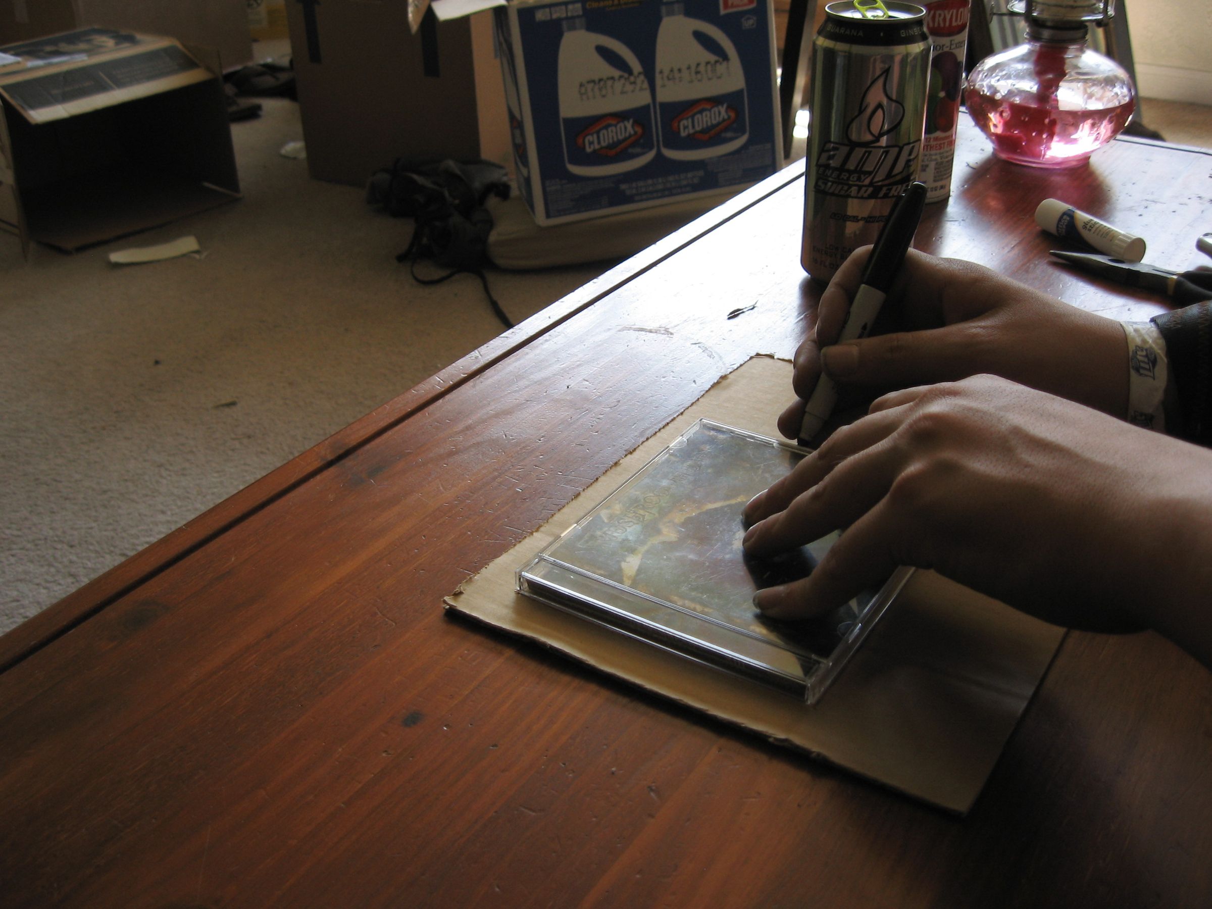 Frame a CD, Case and All! Memorabilia CD Frame : 7 Steps (with Pictures ...