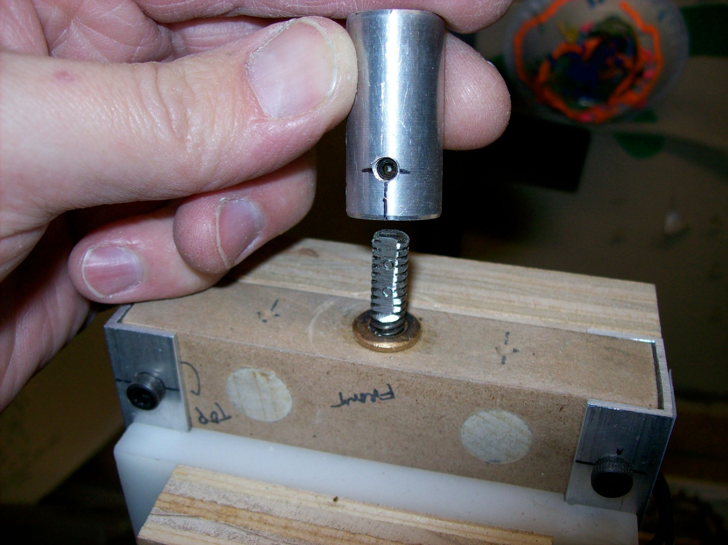 How to Make a Mini Milling Machine- Manual or CNC! : 14 Steps (with ...