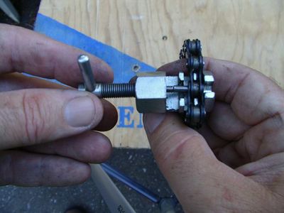 Using a Bike Chain Tool : 7 Steps - Instructables
