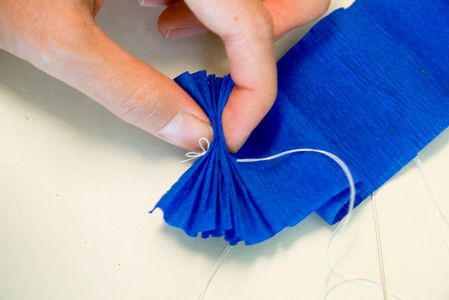 How to Make Crepe Paper Leis : 8 Steps (with Pictures) - Instructables