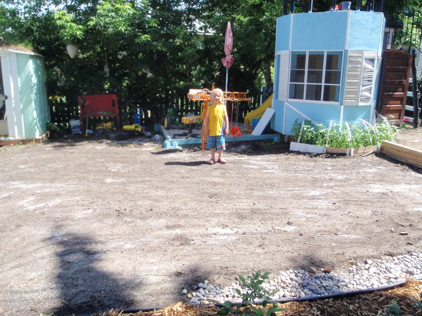 Restore a Backyard With Dead Soil (Before and After) : 9 Steps (with ...