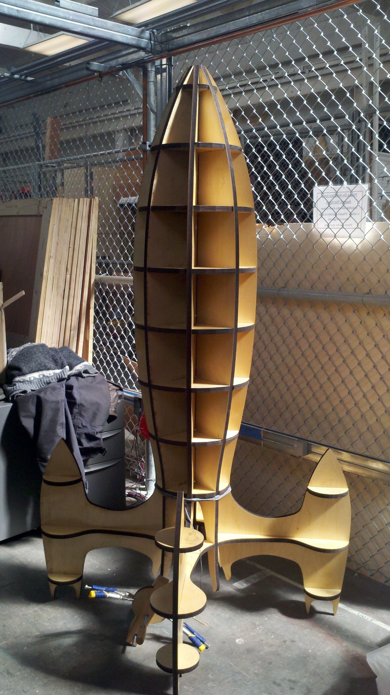 Rocket Bookshelf : 4 Steps (with Pictures) - Instructables