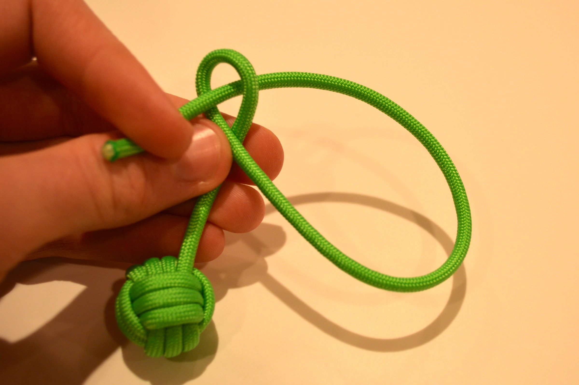 Paracord Monkey's Fist : 9 Steps - Instructables