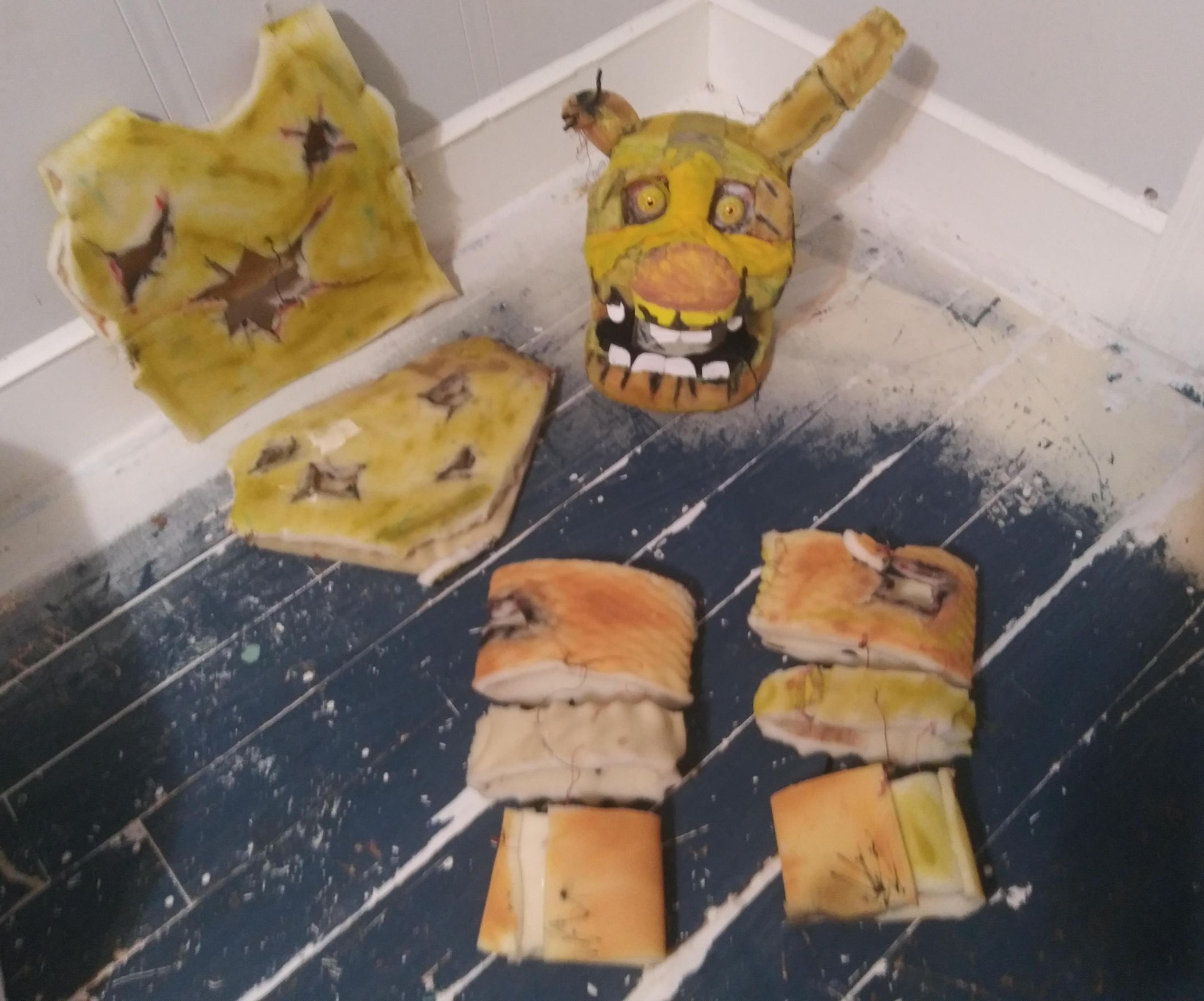 DIY FNAF Spring Trap Full Costume : 4 Steps - Instructables