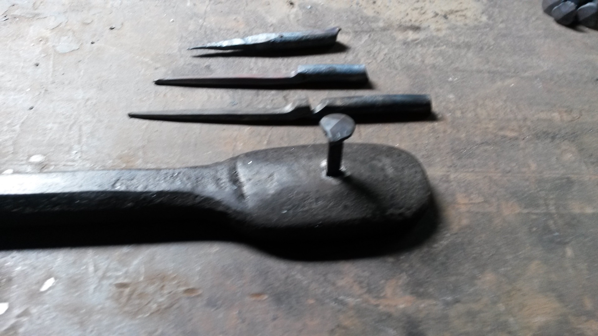 Making 1000 Nails - Colonial Blacksmithing : 6 Steps (with Pictures ...
