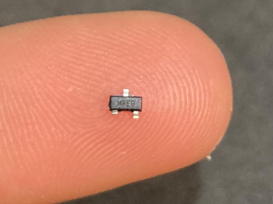 Tiny, Solar Powered, Light Seeking BEAM Bot (Mini Photopopper) : 18 ...