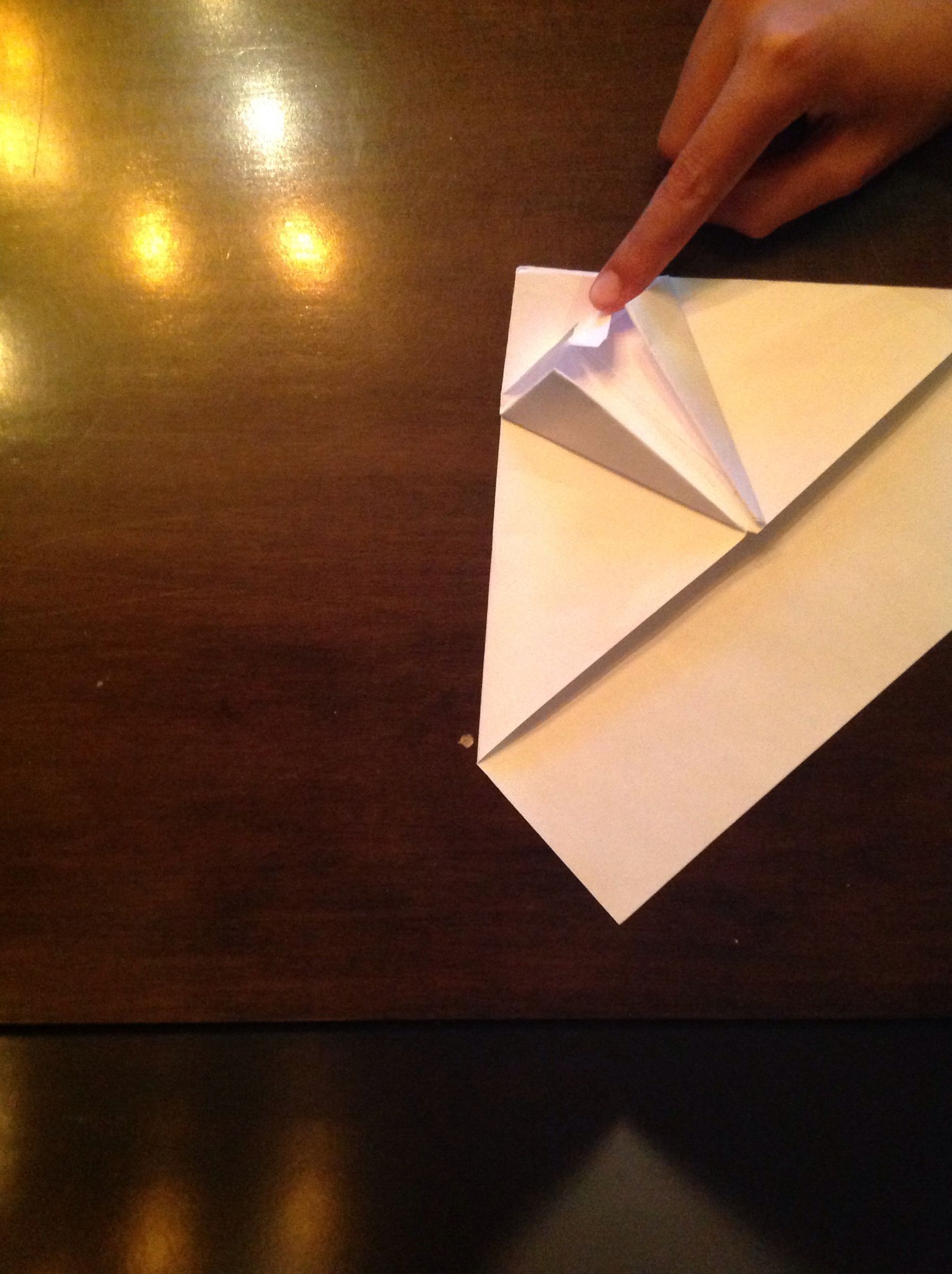 Advanced Paper Airplane : 20 Steps - Instructables