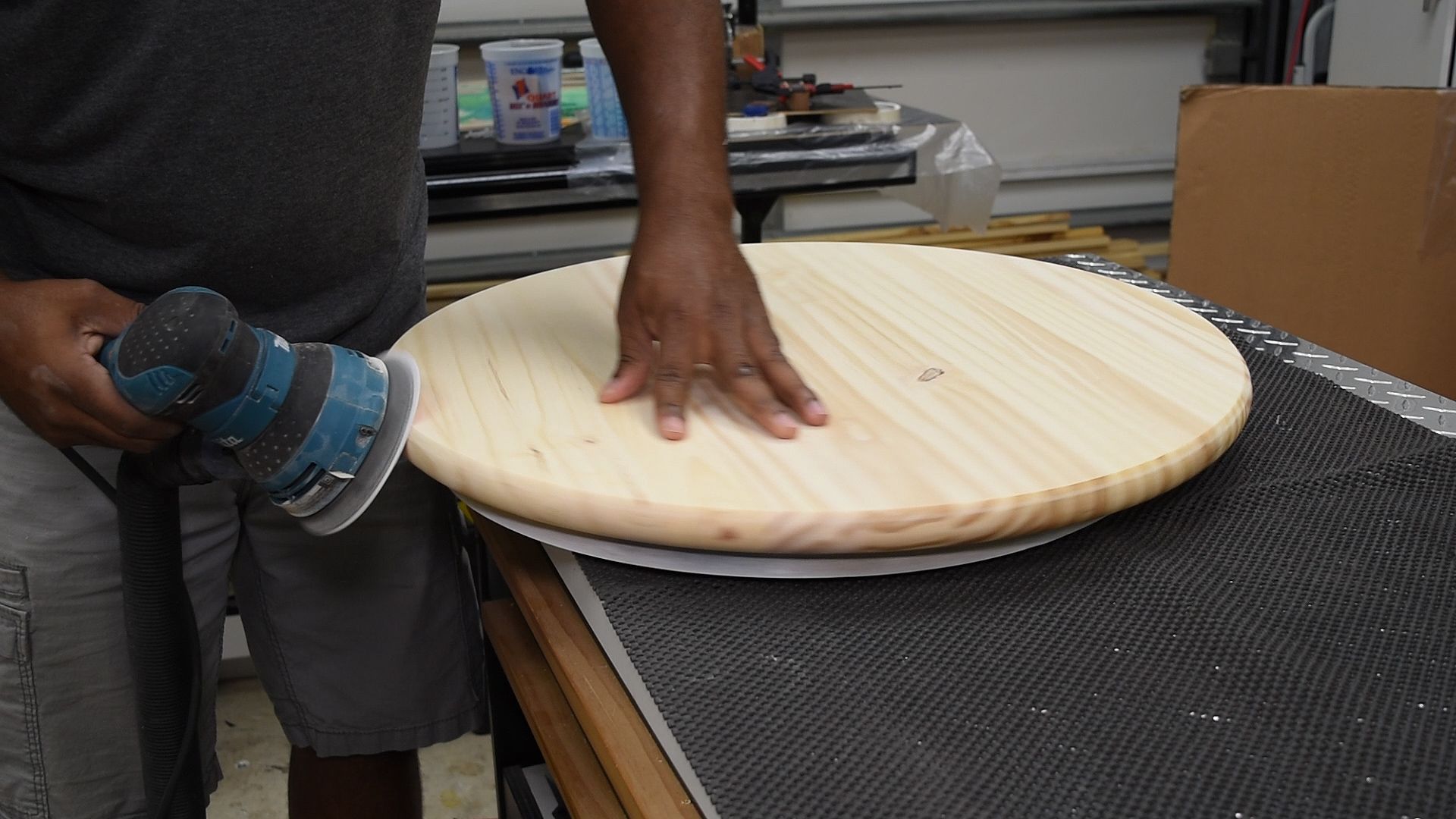 How to Make an Epoxy Resin Tabletop : 8 Steps (with Pictures ...