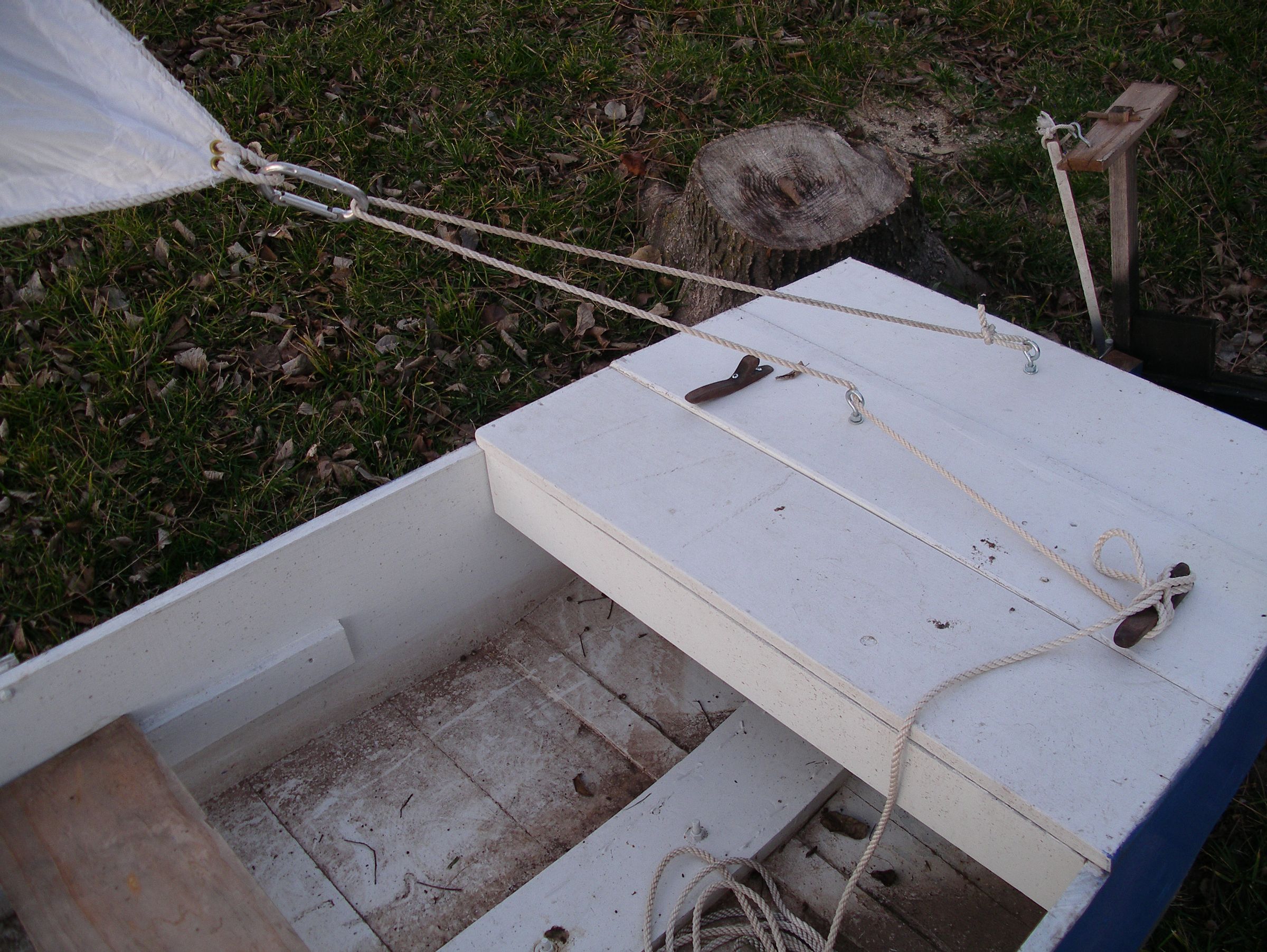 How to Construct a Simple Boat : 12 Steps (with Pictures) - Instructables