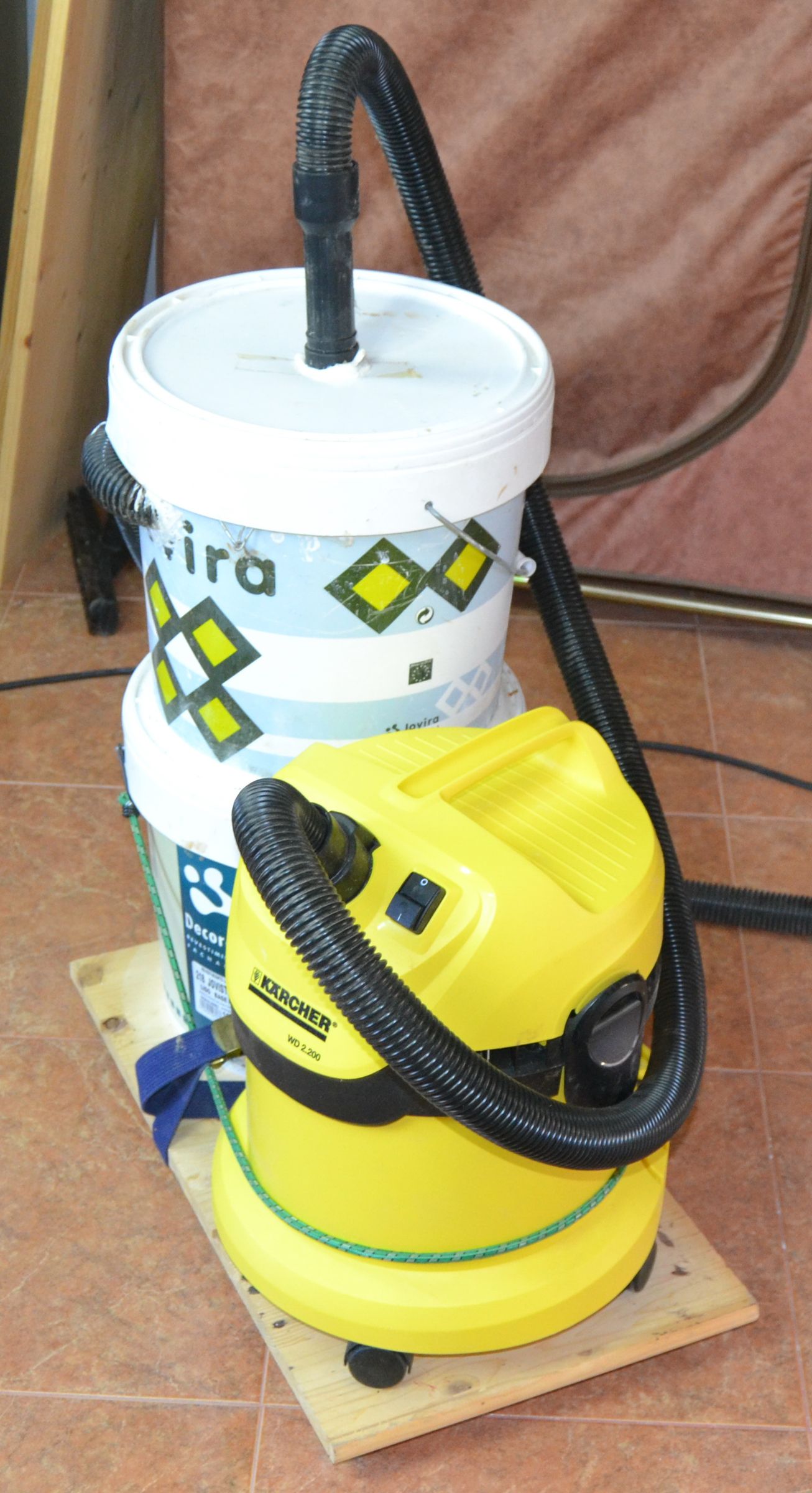 Homemade 'Cyclone' System for Your Workshop - Video - Instructables