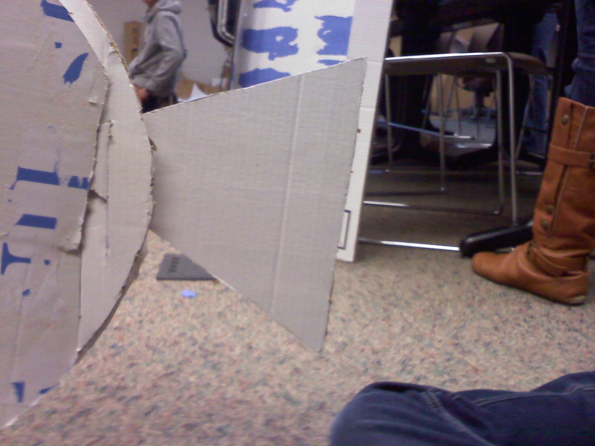 Cardboard "Dory" Costume From Finding Nemo : 8 Steps - Instructables