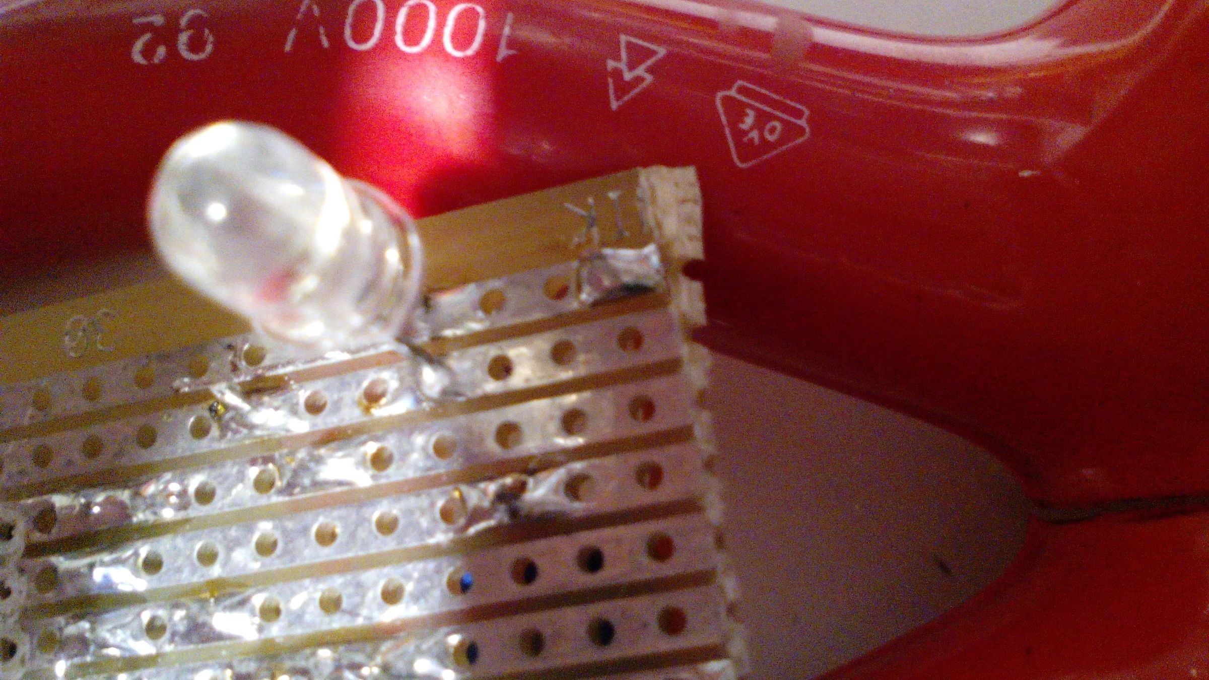 Single White Line Detector for SUMO ROBOT : 16 Steps - Instructables
