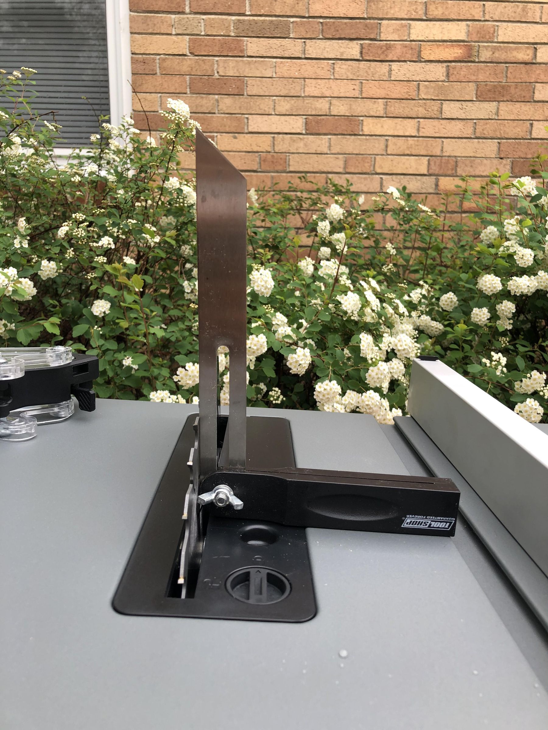 Modern Double Sliding Gate : 11 Steps (with Pictures) - Instructables