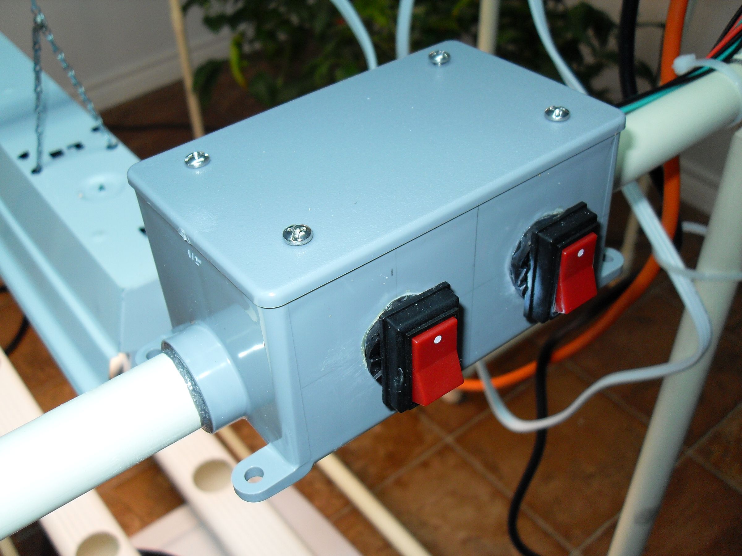 My Indoor NFT Hydroponics System - Instructables