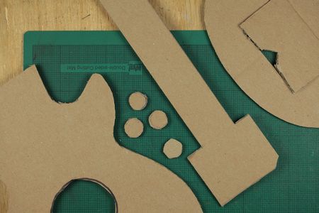 Make a Musical Cardboard Guitar : 21 Steps (with Pictures) - Instructables