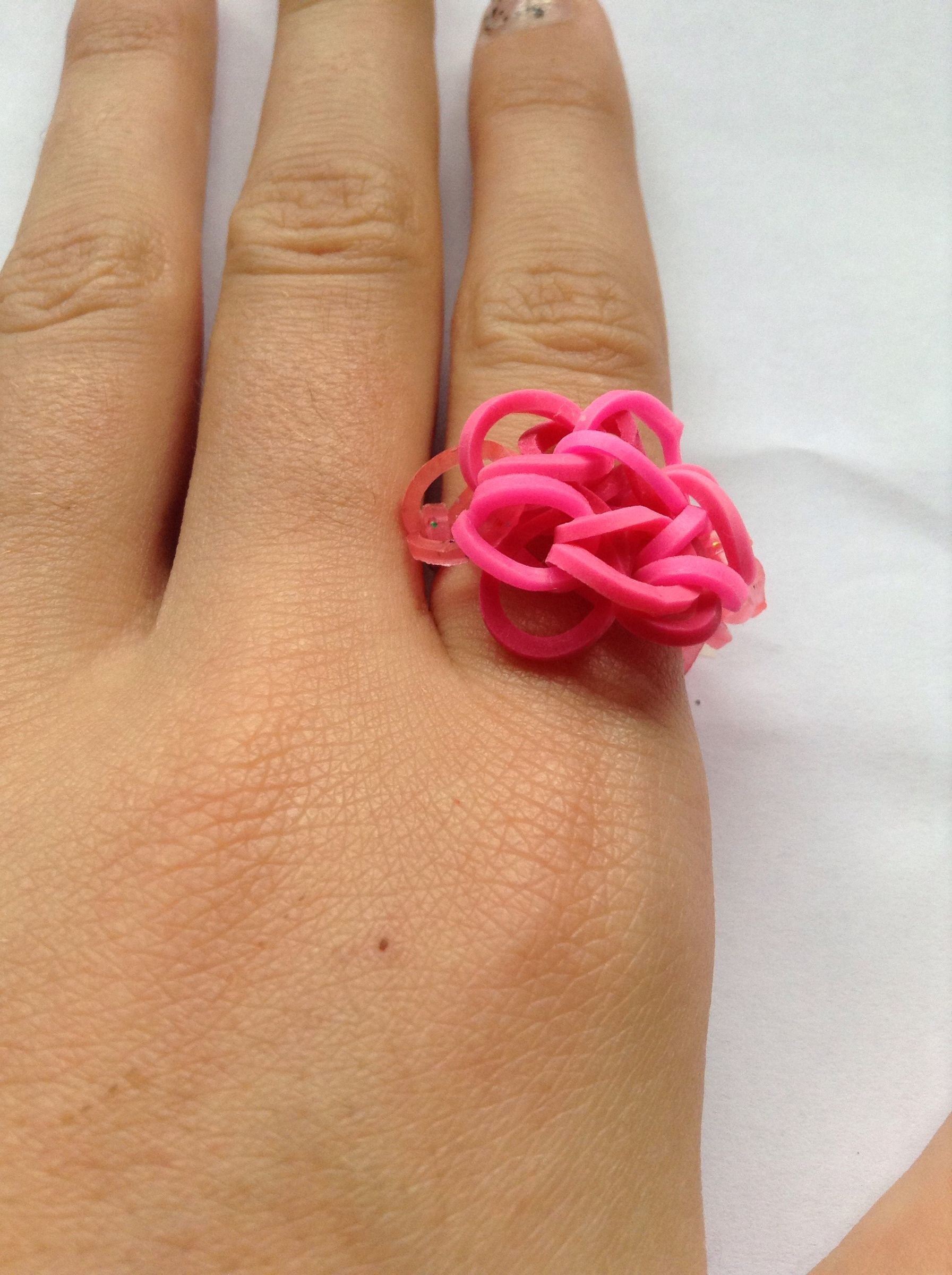 Rainbow Loom Rings : 15 Steps (with Pictures) - Instructables