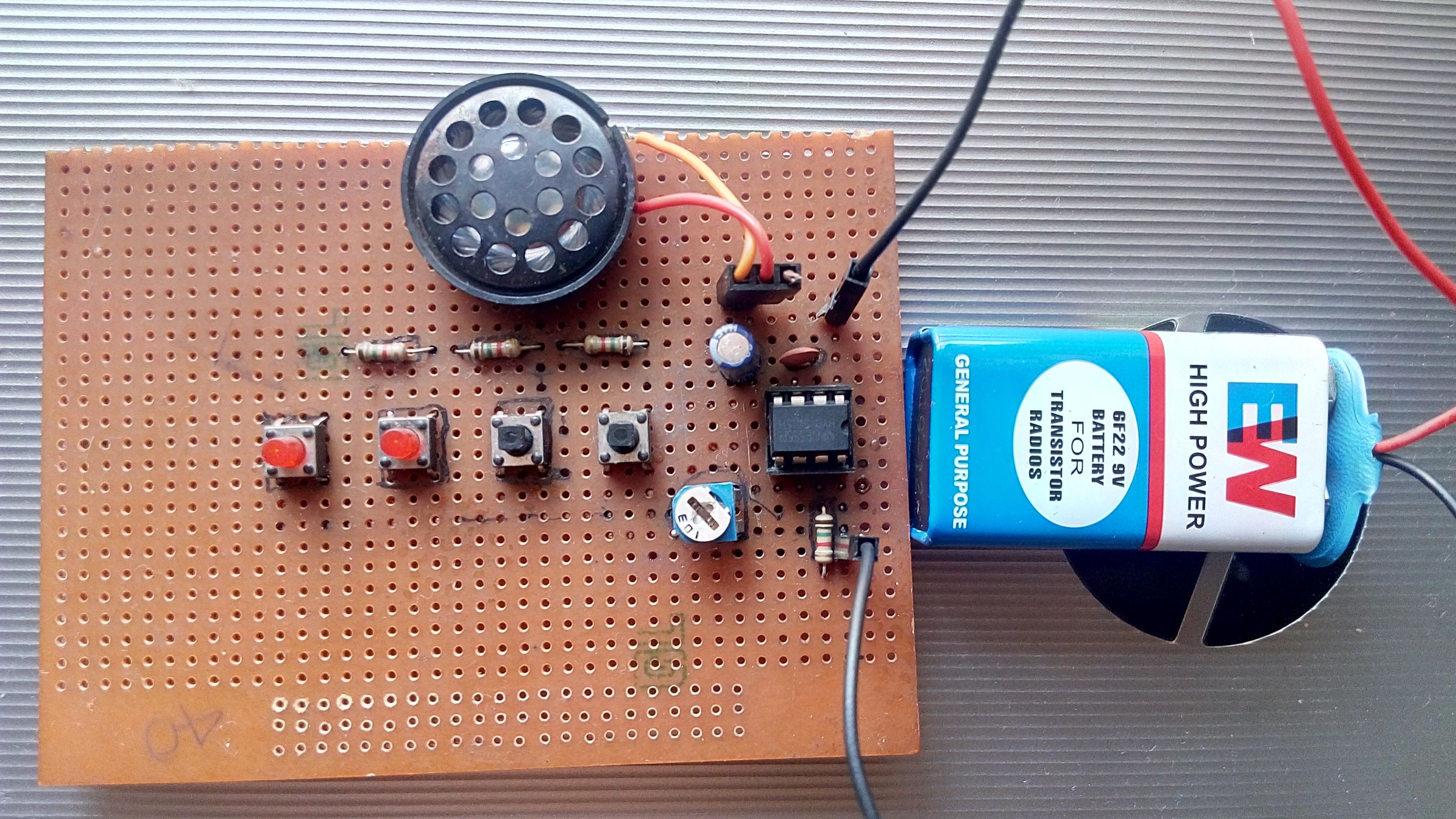 Piano Using 555 Timer : 4 Steps (with Pictures) - Instructables