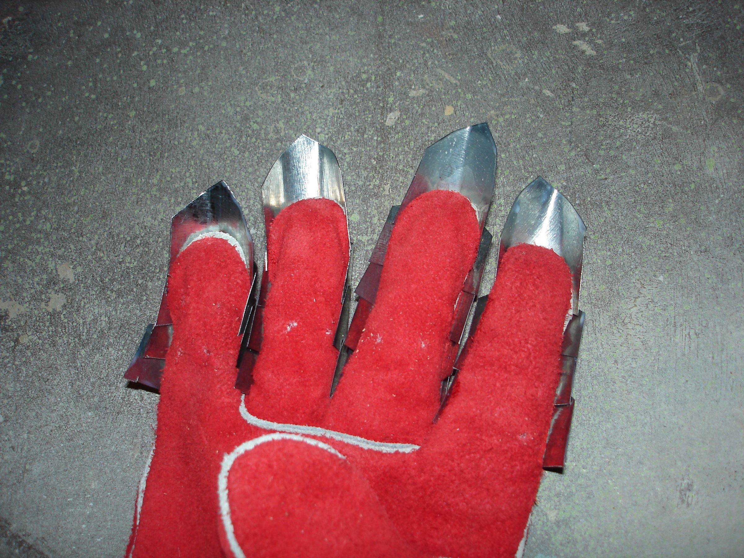 Building a Medieval Gauntlet : 11 Steps (with Pictures) - Instructables