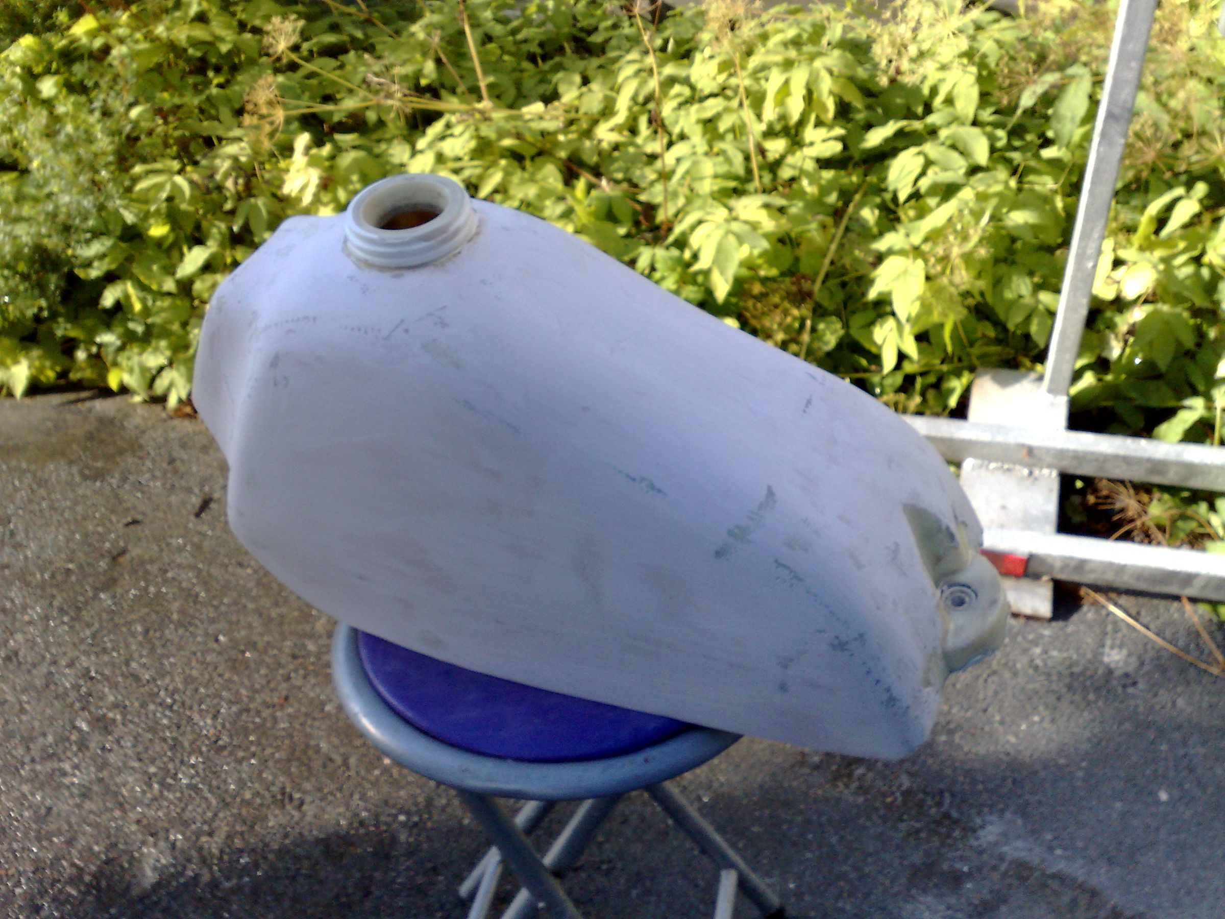 Paint Your Motorcycle Plastic Tank and Make Decals Stick : 4 Steps ...